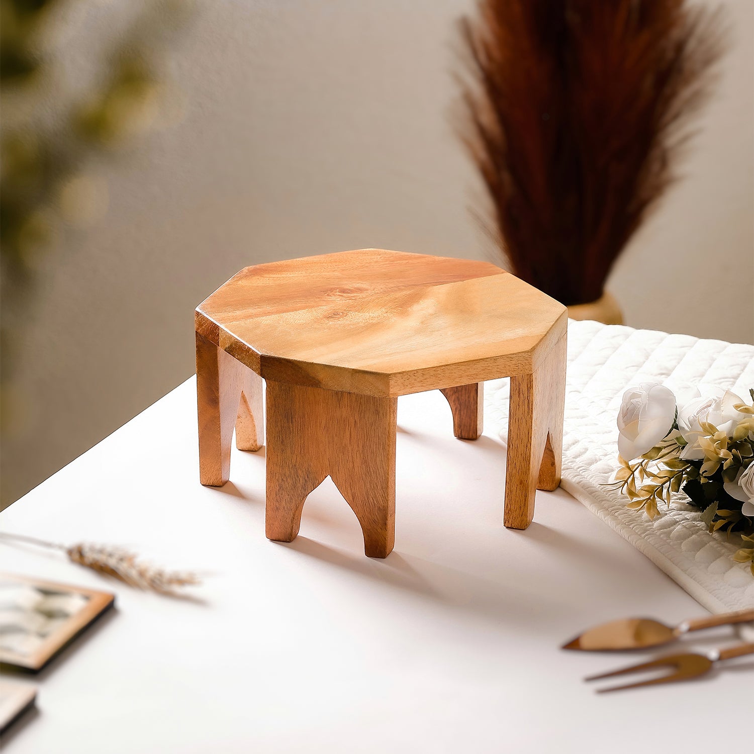 Premium Wooden Octagon Cake Stand – Casa Decor