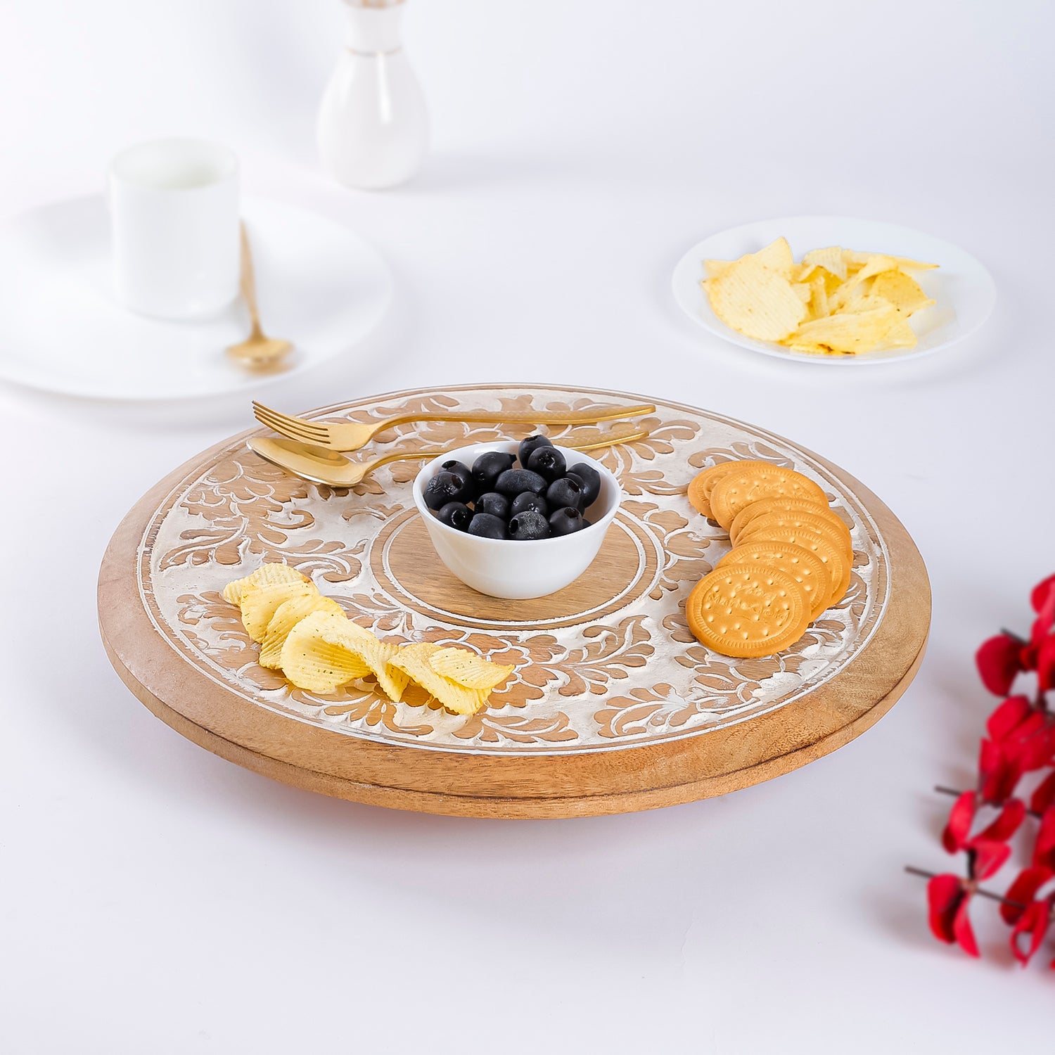Handcrafted Wooden Plate with White Floral Inlay Design – Casa Decor